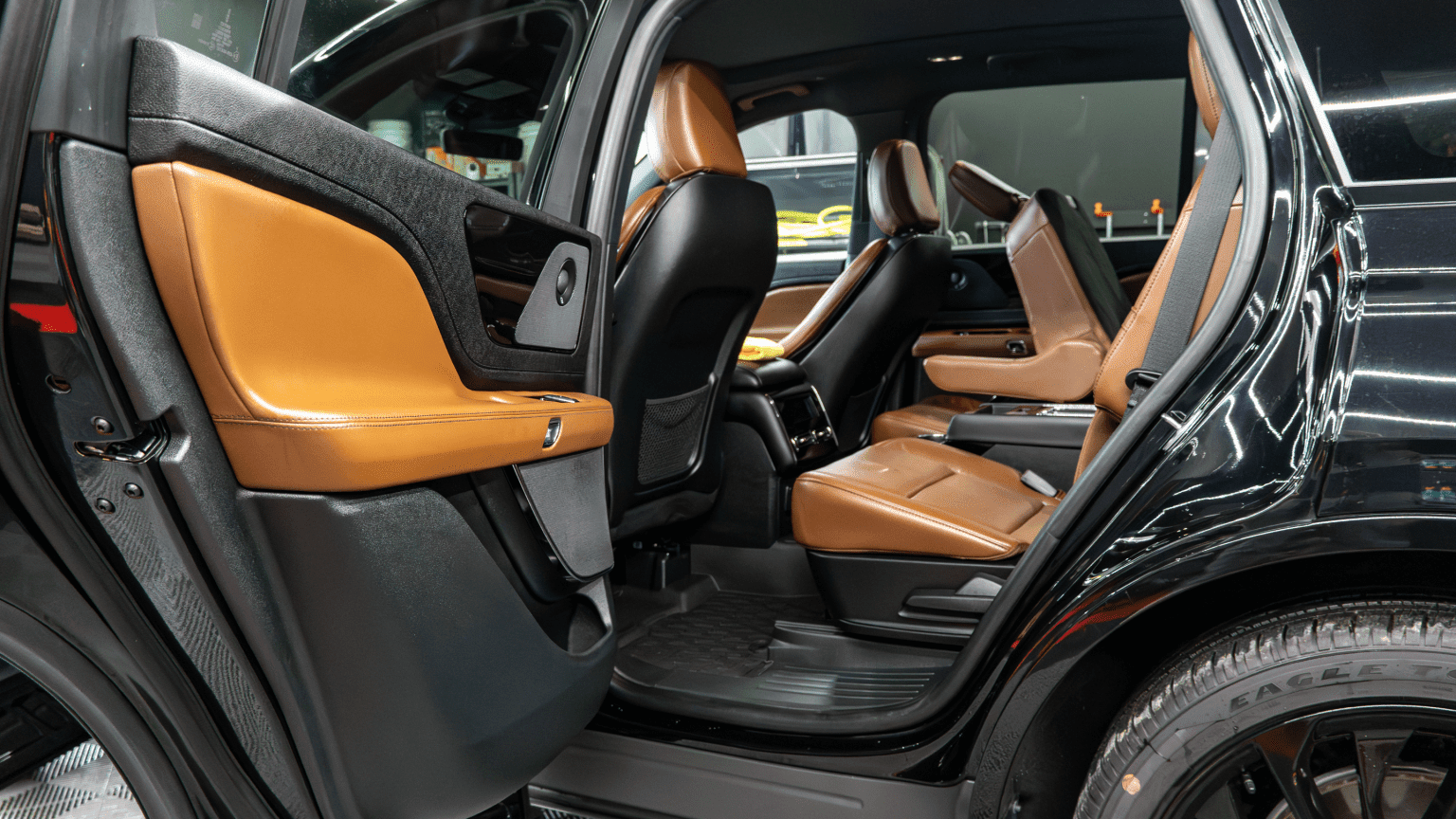 Car Bomb Smell: Tested Solutions for an Odor-Free Ride - Apex Auto Pros